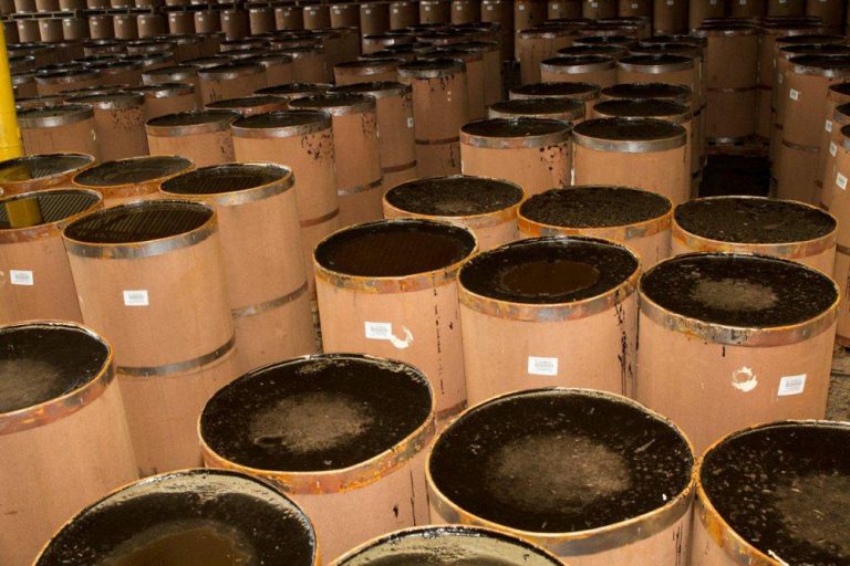 60 / 70 Refinery Bitumen - Lake Asphalt of Trinidad and Tobago (1978 ...